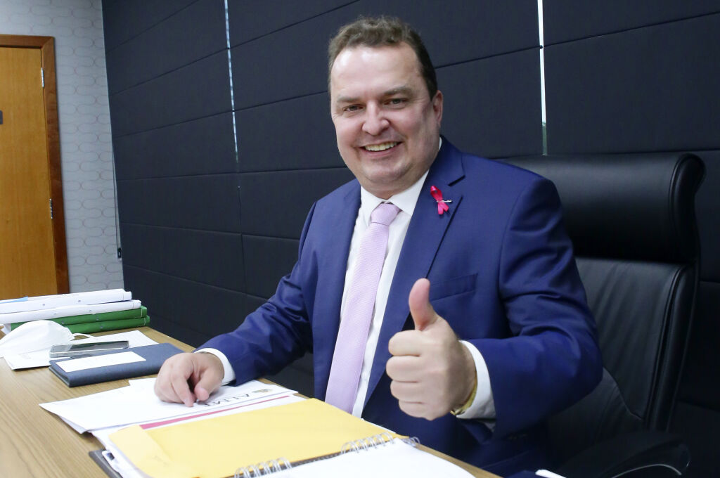 RBMT - Max diz ter ‘meio terno’ para vencer Botelho na disputa pela ...